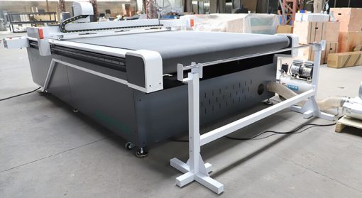Automatic Digital Cutting Plotter with CNC Oscillating Knife - iGOLDENLASER